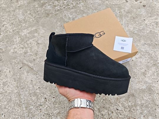 UGG Mini Platform, Black; Nove Ugg crne čizme Uggs