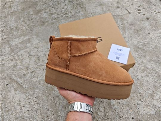 UGG Mini Platform, Brown; Nove Ugg braon čizme