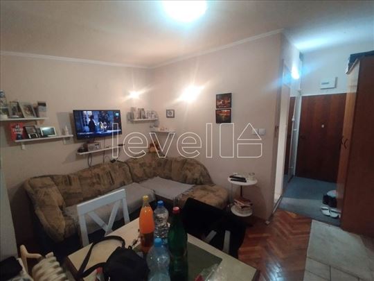 Stan,Novi Sad,Avijacija,kv: 33.00, € 80000, ID: 10