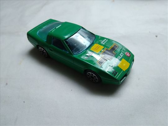 Burago Chevrolet Corvette 1/43,Made in Italy.Odlič