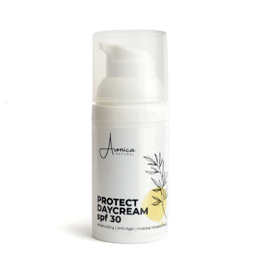 SPF 30 face cream – natural moisturizer anti-age care without the white trace