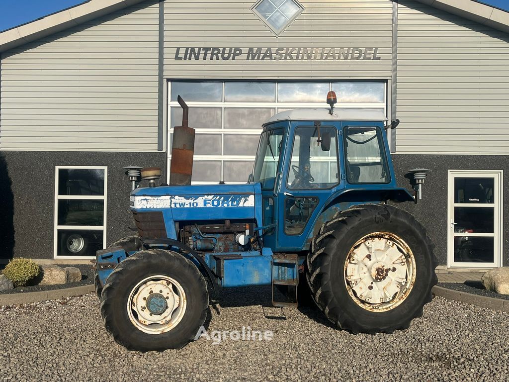 Ford TW10 traktor točkaš