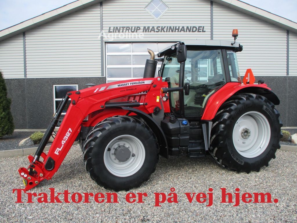 Massey Ferguson 6715 S traktor točkaš