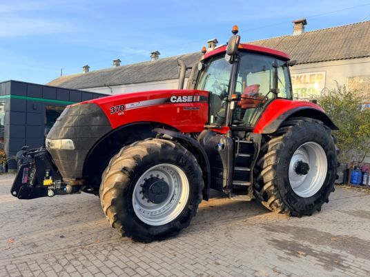 Case IH MAGNUM CVX 370 traktor točkaš