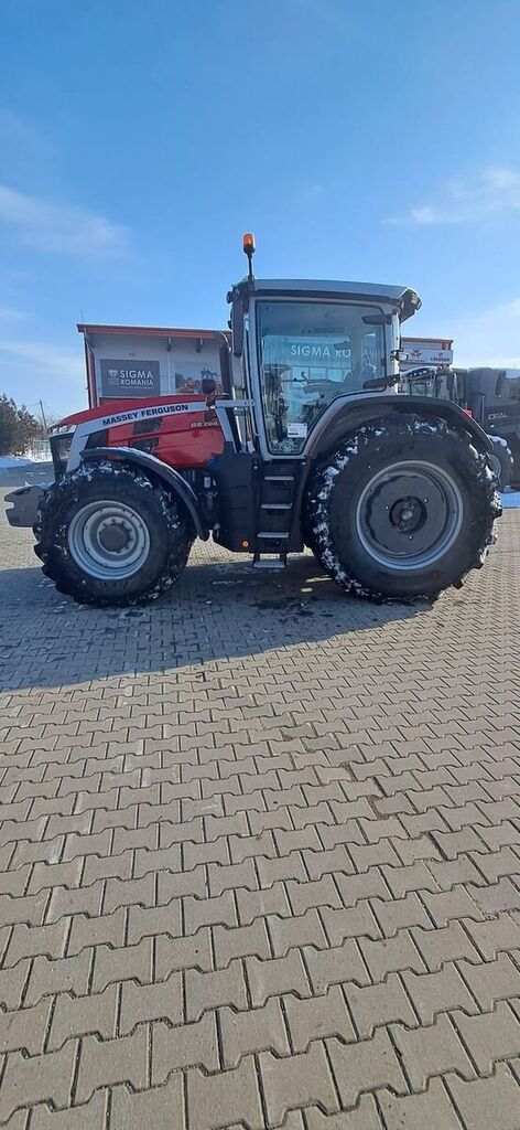 Massey Ferguson 8S.265 D7-EFF traktor točkaš