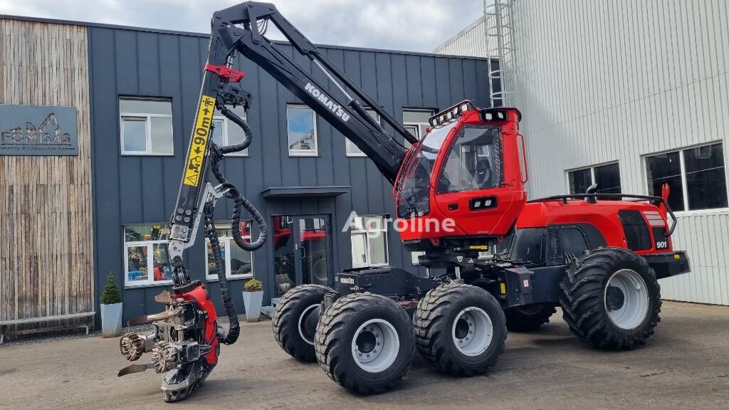 Komatsu 901 harvester