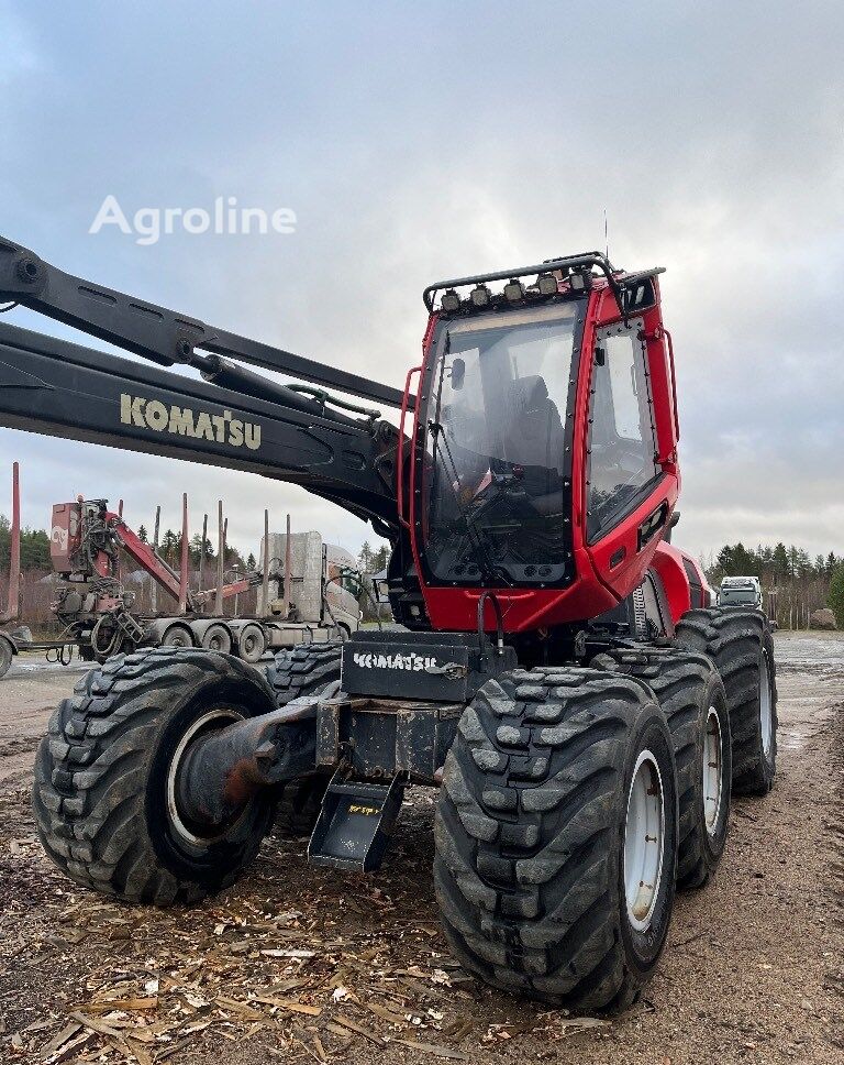 Komatsu 911 harvester