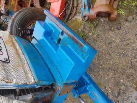 Ford New Holland,8710, 7910, Tw, 30 Serie, Main Weight Carrier Block protivteža traktora