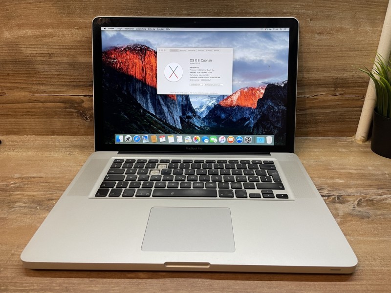 MacBook Pro "Core 2 Duo" 2.8 15" (SD) TOP