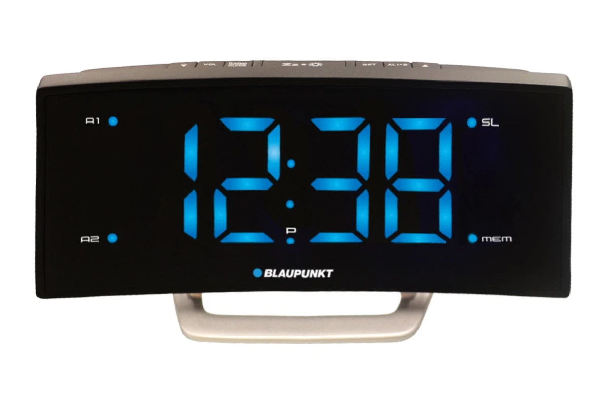 Blaupunkt CR7USB radio aparat sa satom