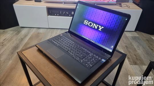 Sony Vaio/i5/120GB SSD/8GB RAM/17.3 inca/Dobra bat