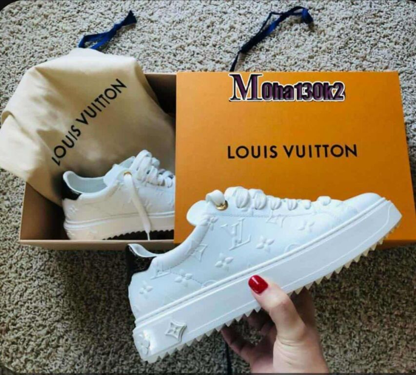 Louis Vuitton, 39