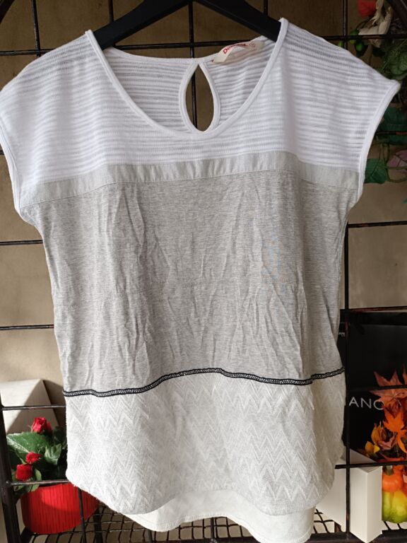 Desigual ženska majica bez rukava, veličina M (EU M). - Model