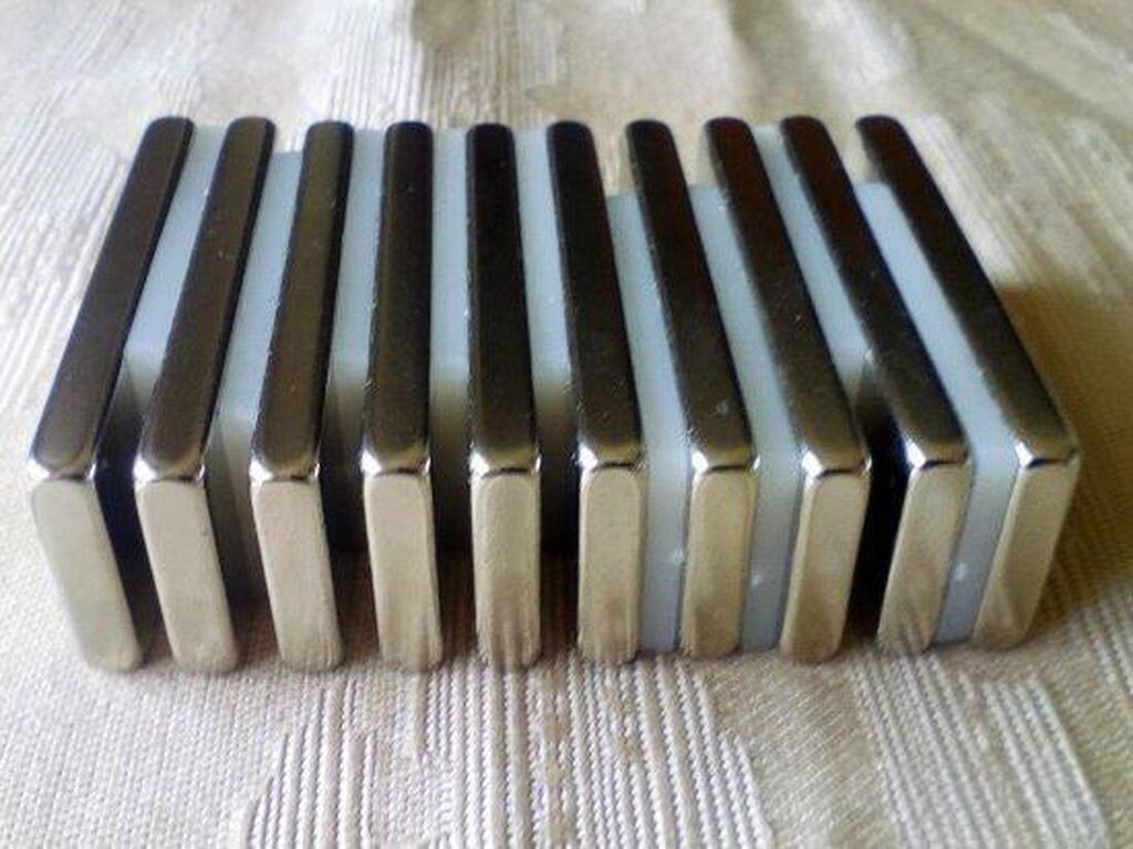 Neodymium magnets, 50x20x5 mm. Price is per piece. These are original