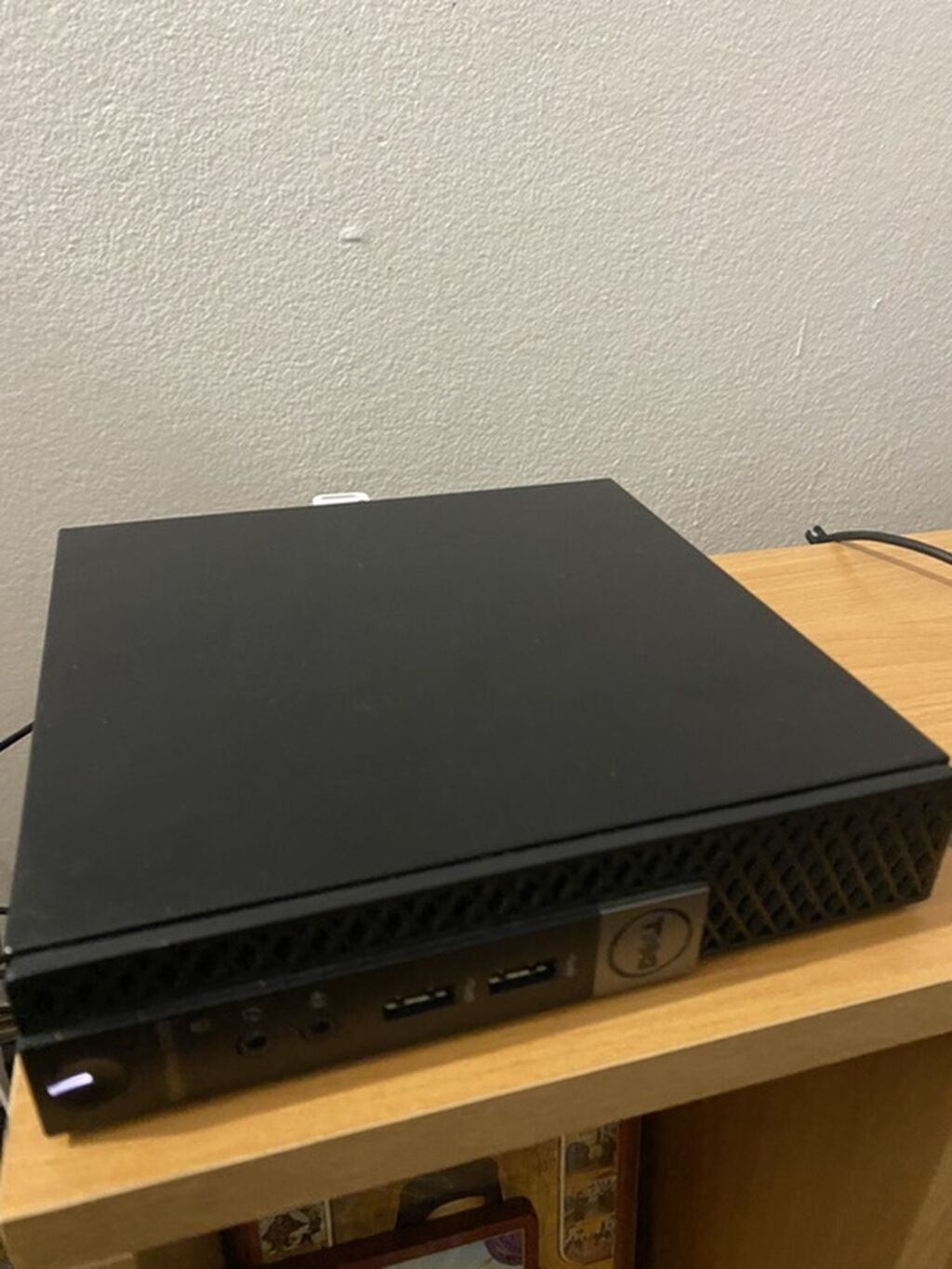 Prodajen dell optiplex 3040 mini pc u odlicnom stanju ubacen svez