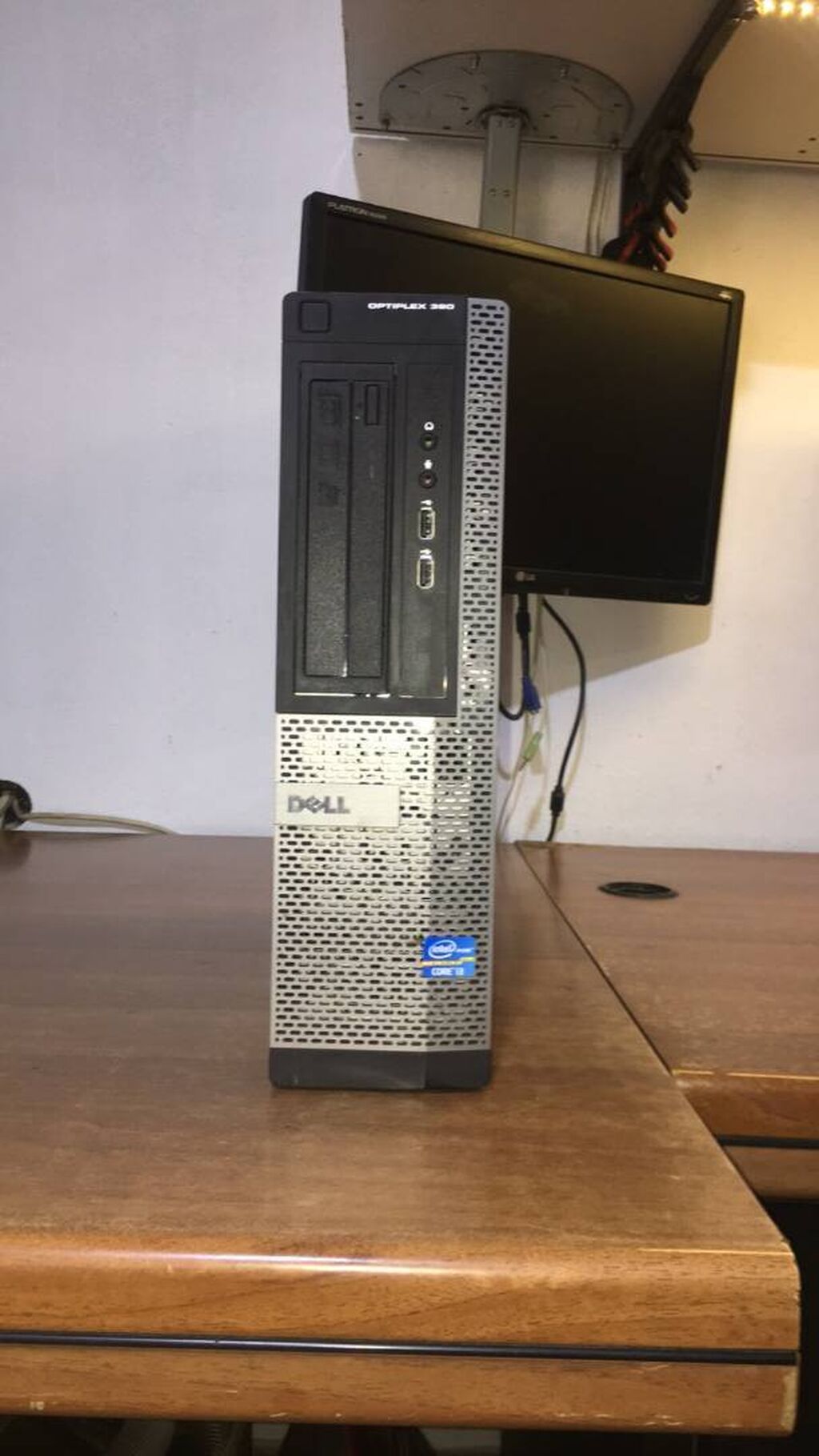 Desktop Dell optiplex 390 ful intel procesor intel i3-2120 na 3.3ghz