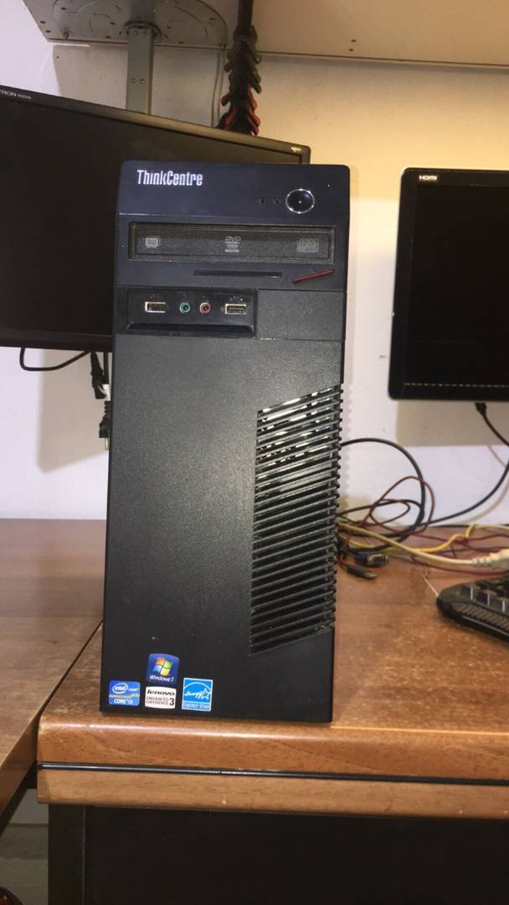 Desktop Lenovo ThinkCentre M72E ful intel procesor intel i3-3220 na