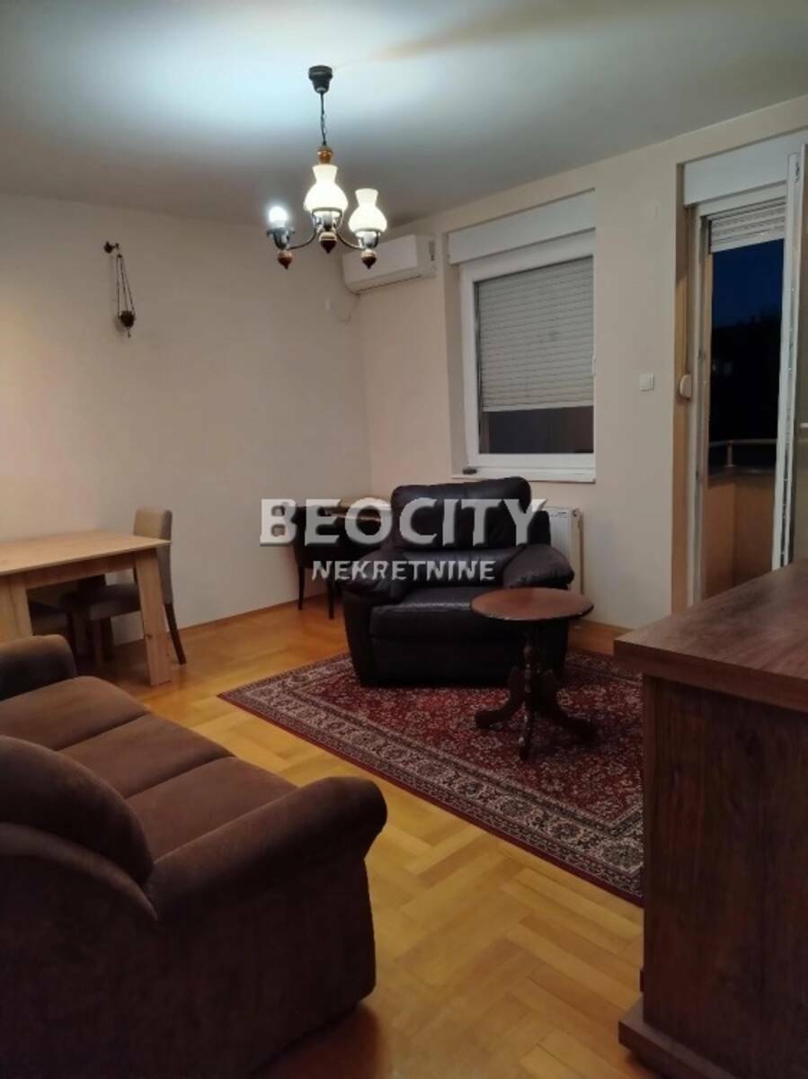 Novi Sad, Bulevar patrijarha Pavla, Somborska, 1.5, 44m2, 300EUR