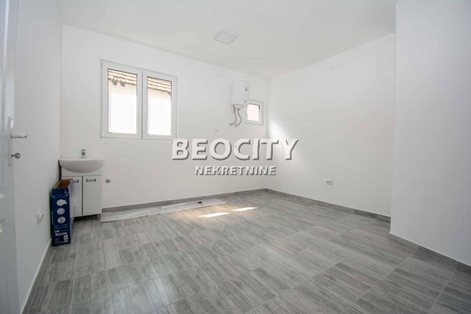 Čukarica, Sremčica, Beogradska, 1.5, 60m2, 650EUR
