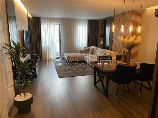 Stan,Novi Sad,Grbavica,kv: 122.00, € 430000, ID: 1