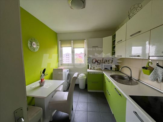 Duplex 4-soban stan na Karaburmi