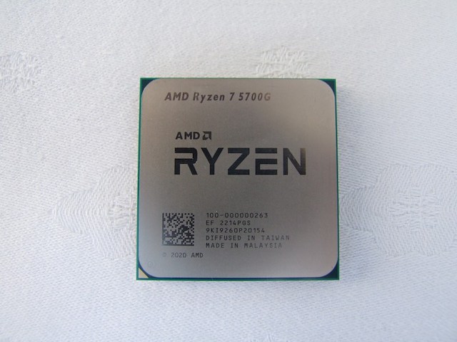 AMD Ryzen 7 5700G 3.80GHz Octa Core AM4