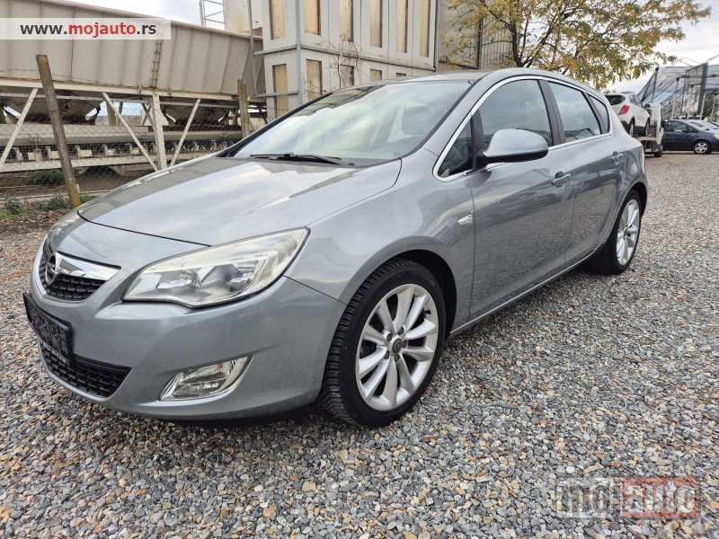 Opel Astra 1.7 CDTI Cossmo