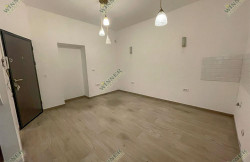 Izdaje Se Renoviran Stan 45m² U Zemunu, Sava Kovačević ID#1410