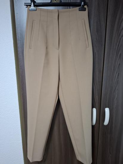 Zara pantalone
