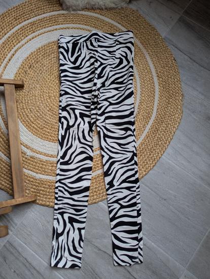 ZARA zebraste pantalone