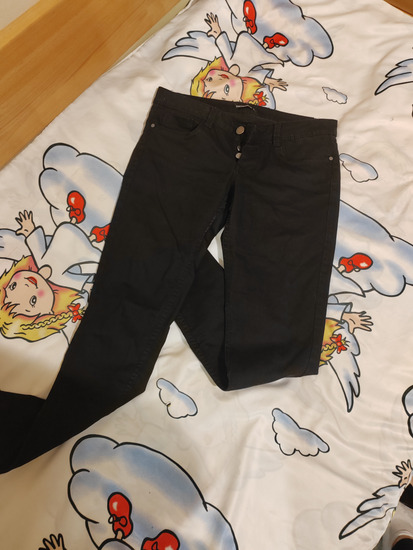 TERRANOVA crne pantalone (kao nove)