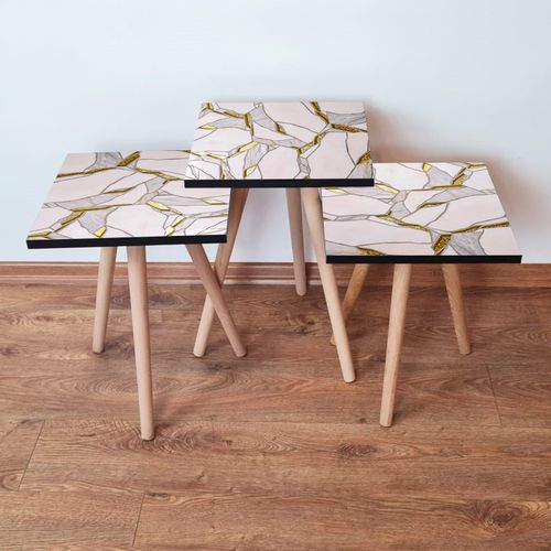 3Shp107 - Set od 3 Nesting Stolova u Svetlo Rozoj, Zlatnoj i Sivoj Boji