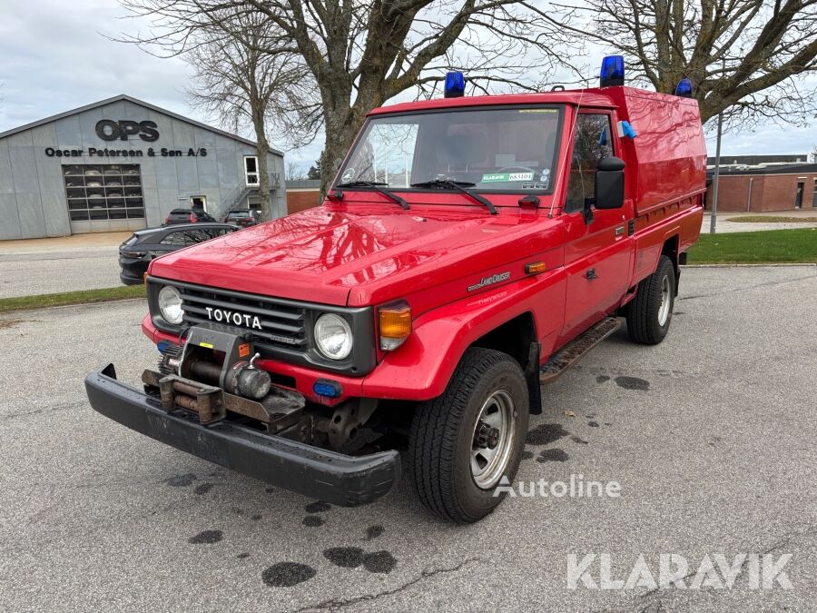 Prodaje se Toyota Landcruiser minibus furgon na aukciji