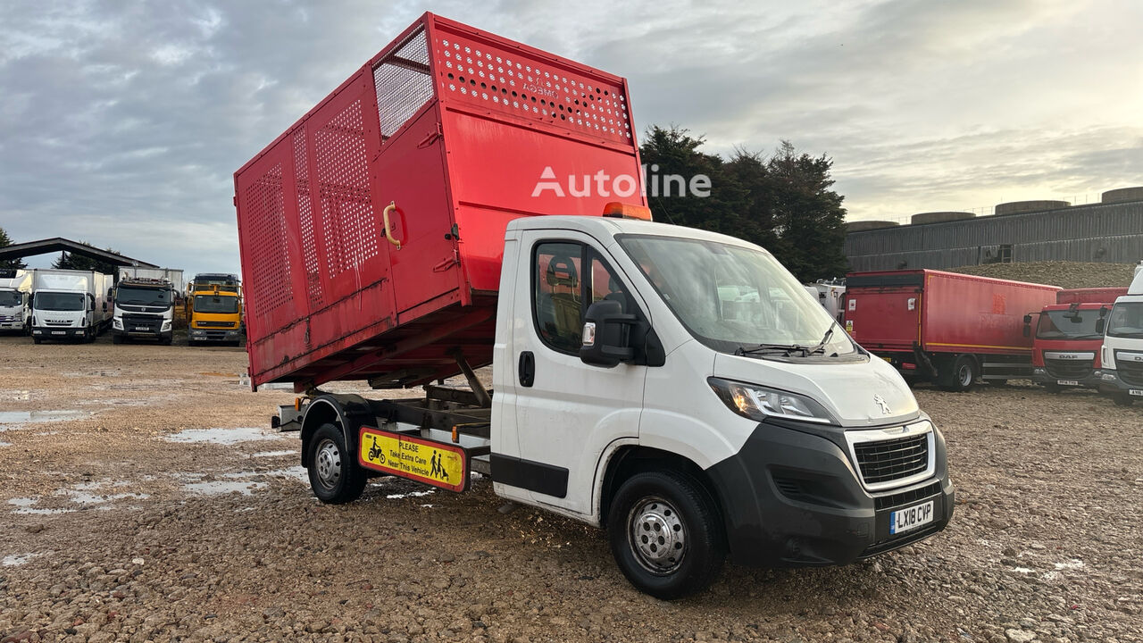 Prodaje se Peugeot BOXER 335 2.0 BLUEHDI 130PS kamion kiper < 3.5t na aukciji