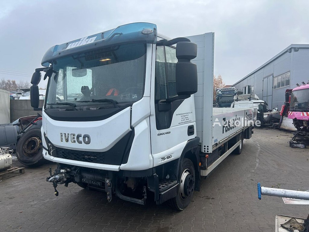 IVECO EUROCARGO 75-190 kamion s ravnom platformom