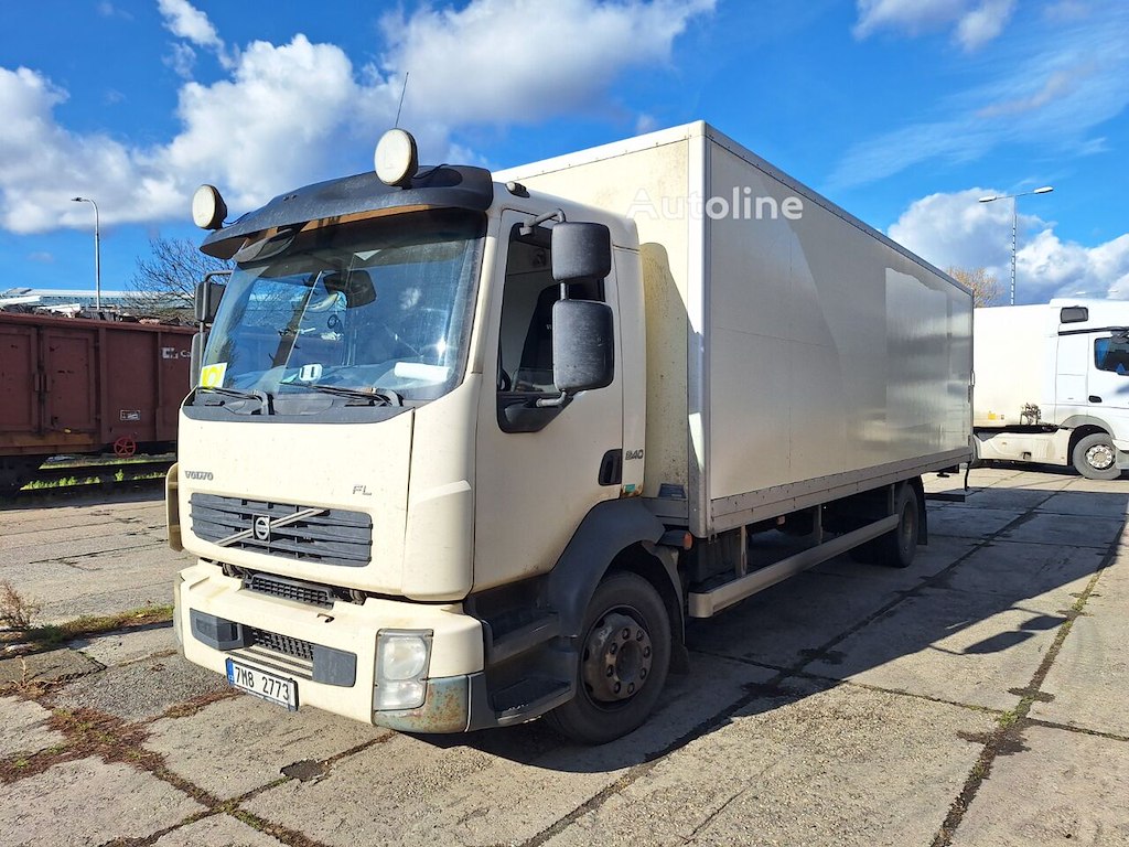 Prodaje se Volvo FL L 240 42 RD kamion furgon na aukciji