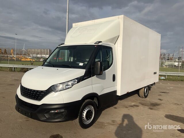 Prodaje se IVECO Daily kamion furgon na aukciji