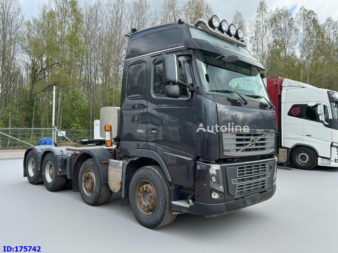 Volvo FH16 660HP 8x4 kamion šasija