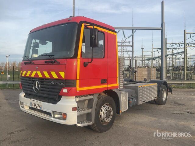 Prodaje se Mercedes-Benz Actros 1835 kamion šasija na aukciji