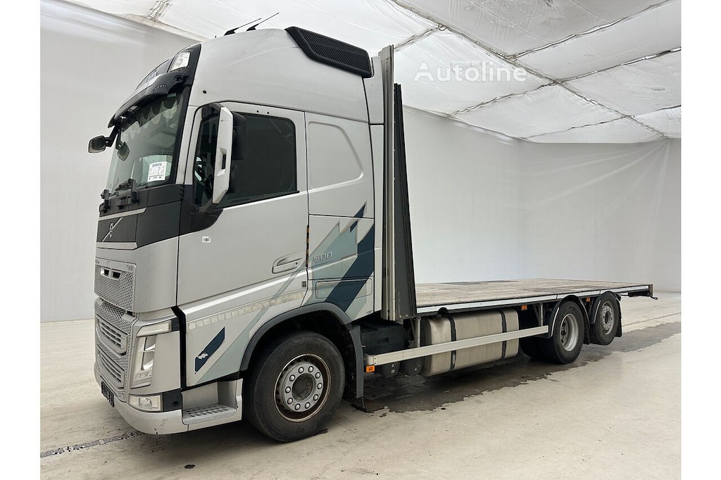 Volvo FH500 Globetrotter 6x2 kamion platforma