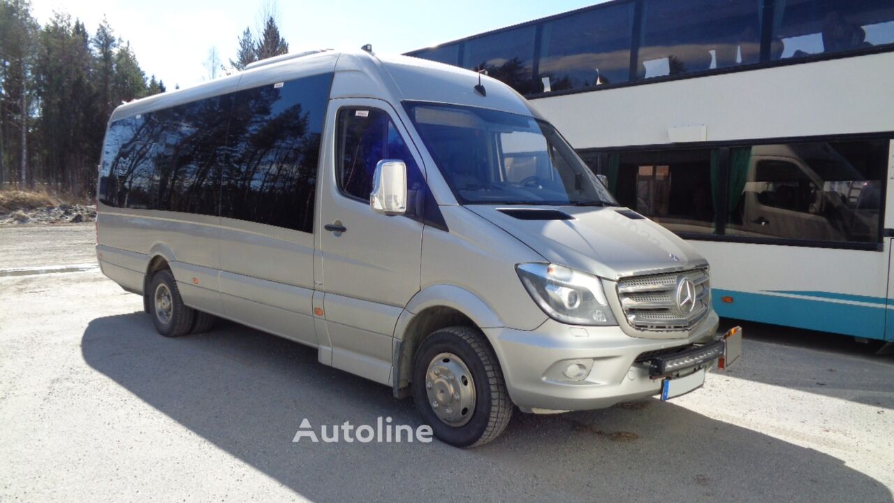 Mercedes-Benz Sprinter prigradski autobus