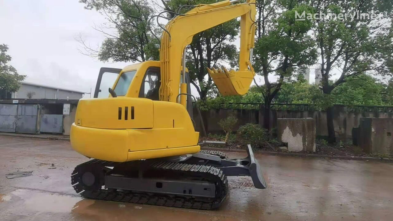 Komatsu PC60-7 bager guseničar