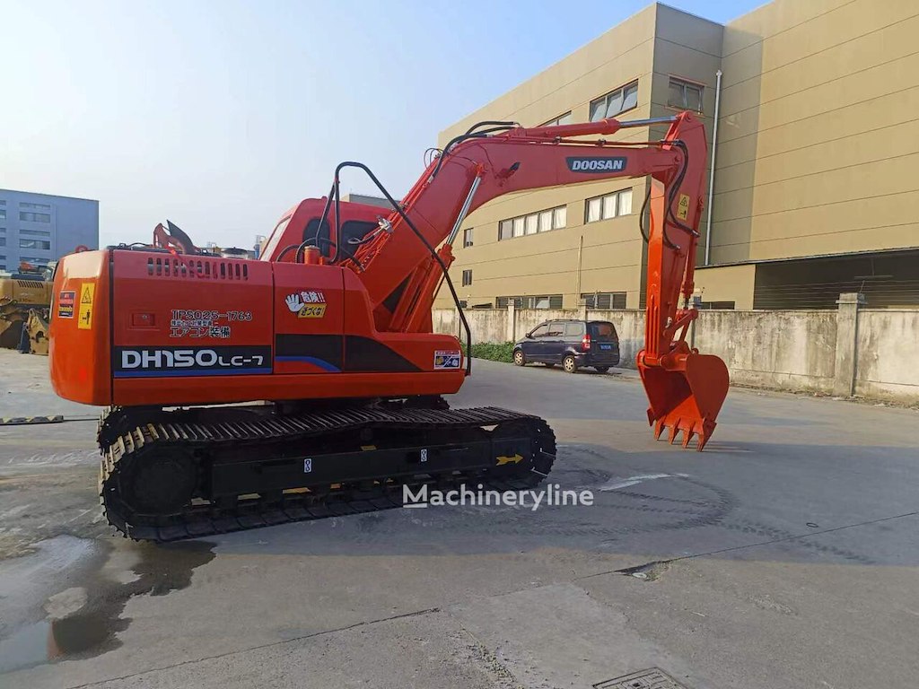 Doosan DH150 bager guseničar