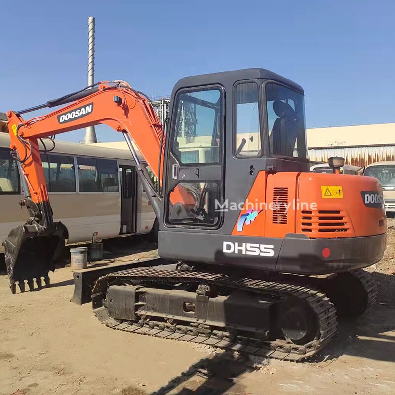 Doosan DH55 bager guseničar