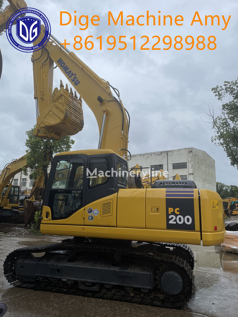 Komatsu PC200-7 bager guseničar