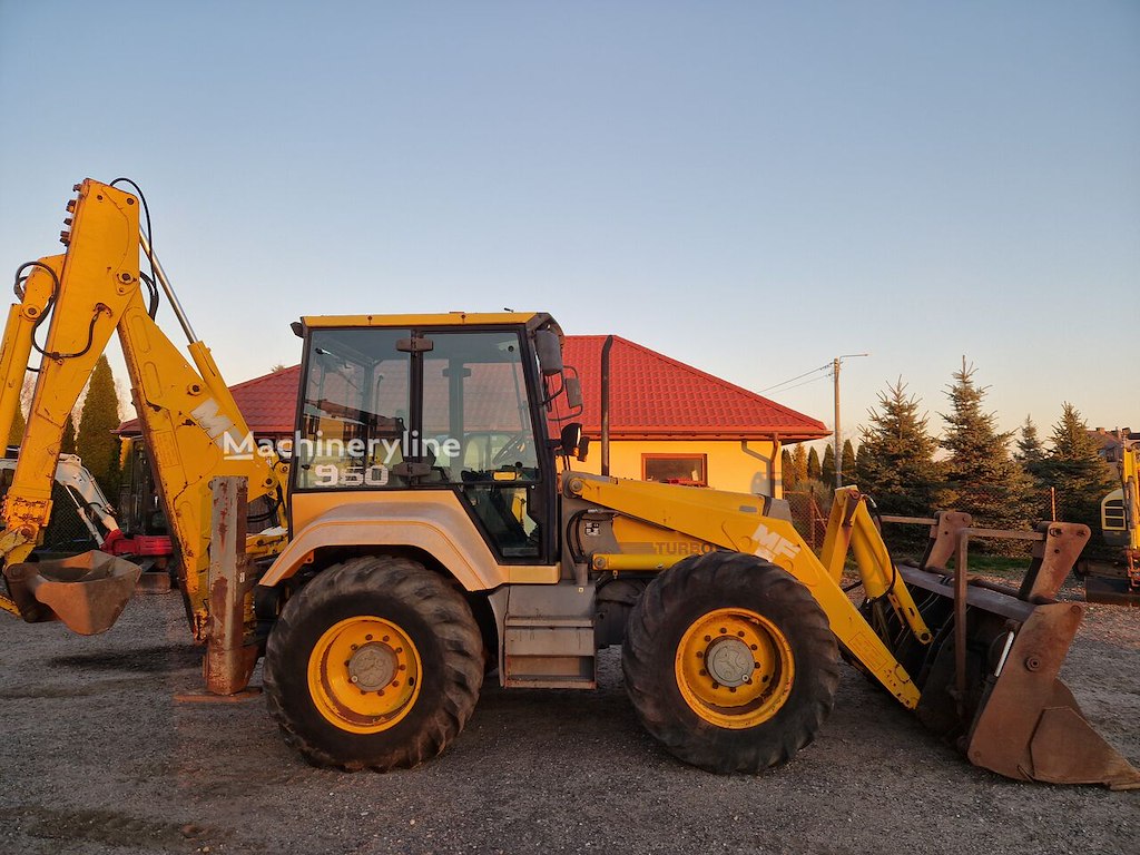 Massey Ferguson Fermec 960 bager-utovarivač