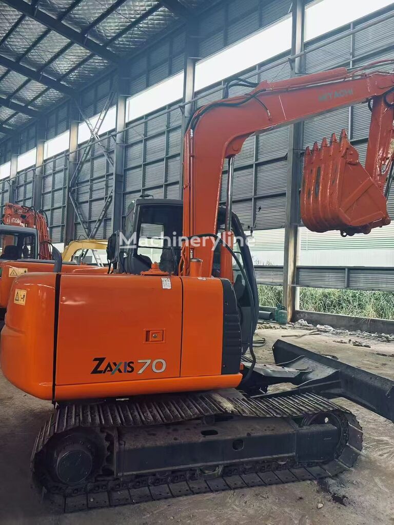 Hitachi zx70 bager guseničar