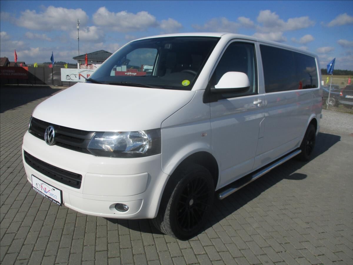 Volkswagen Transporter kombi minibus