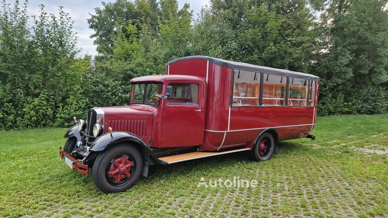 Berna Adler mit Frech Hoch Sissach Aufbau Cabrio školski autobus