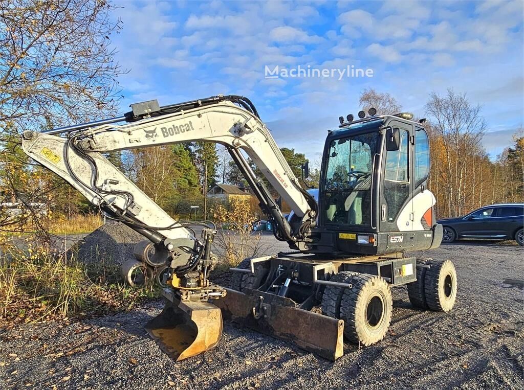 Bobcat E57W, Engcon, 2 kauhaa, Harja bager točkaš